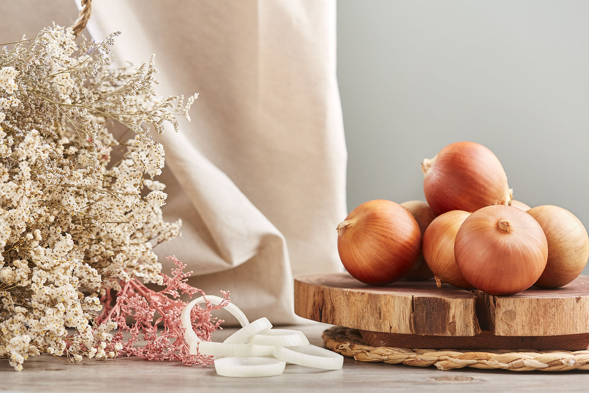 Organic onion - Traditional onion from certified organic farming ...